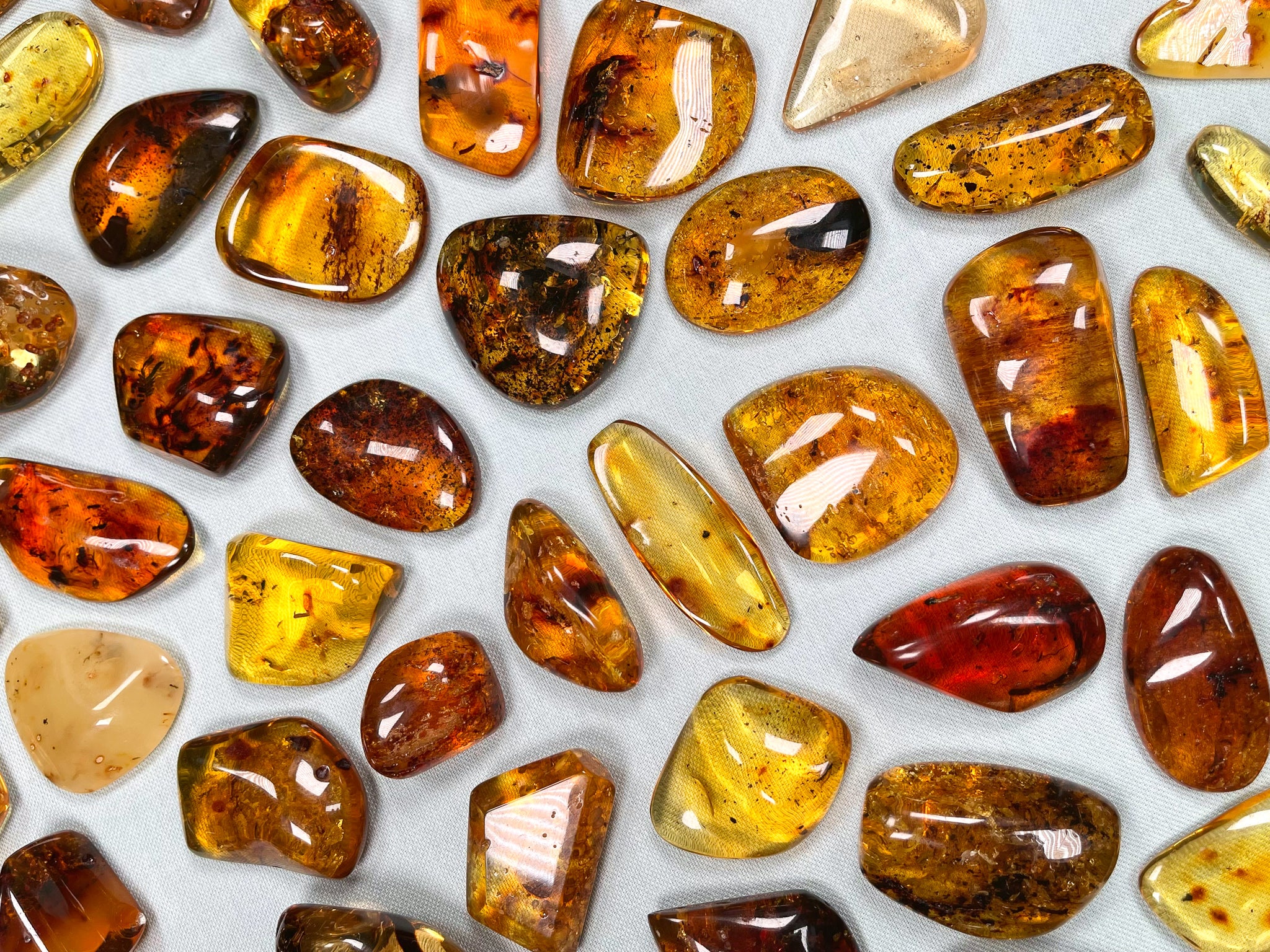 Amber 🧡 – Lemurian Quartz